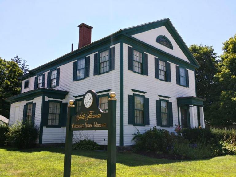 Clocktown Chronicle – Local news for Thomaston, Connecticut